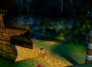 File:DK64 Gloomy Galleon Central Cave Area.png - Super Mario Wiki, the ...