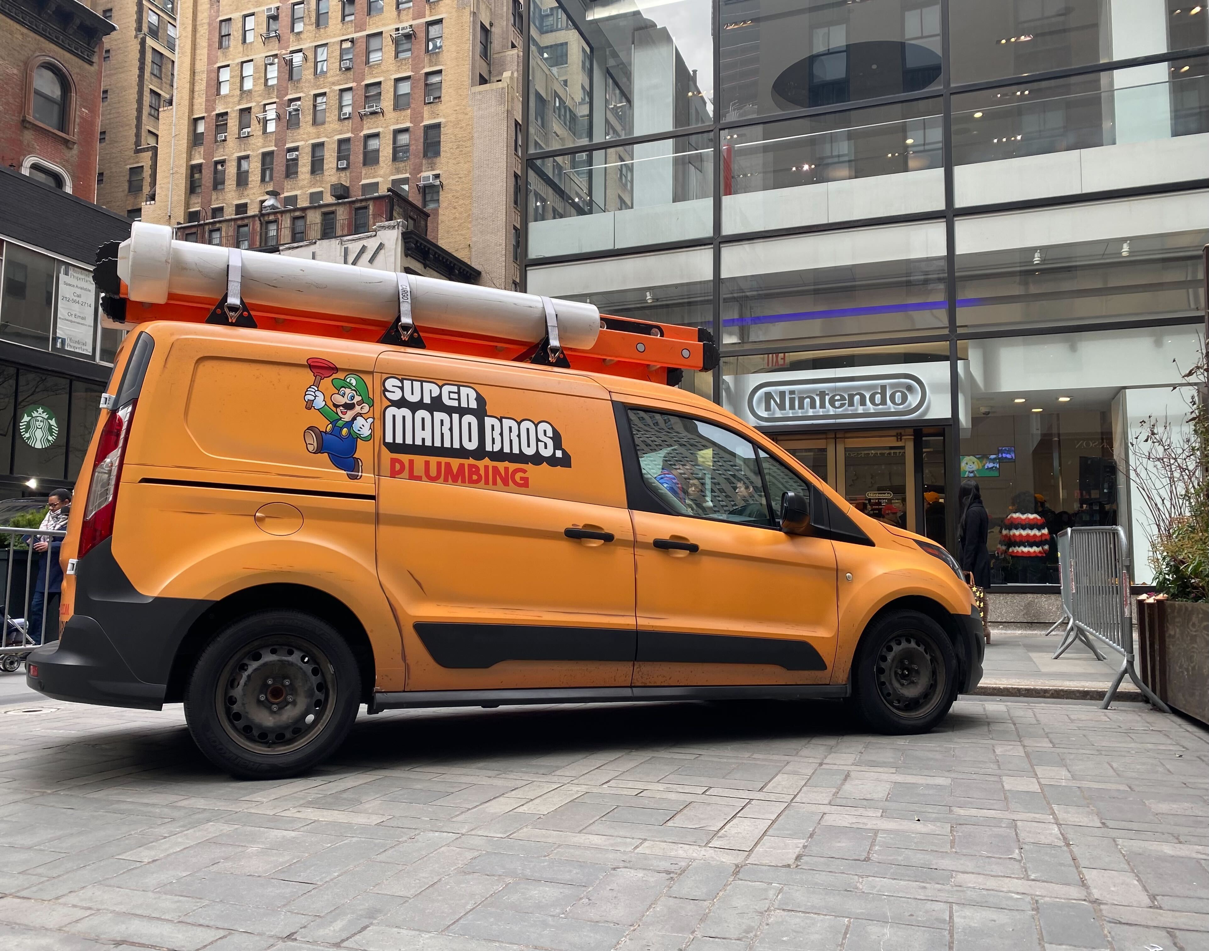 File:TSMBM SMBP Van NYC.jpg - Super Mario Wiki, the Mario encyclopedia