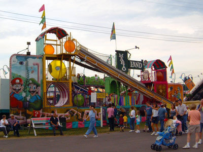 File:Wade Shows Marioland.jpg - Super Mario Wiki, the Mario encyclopedia