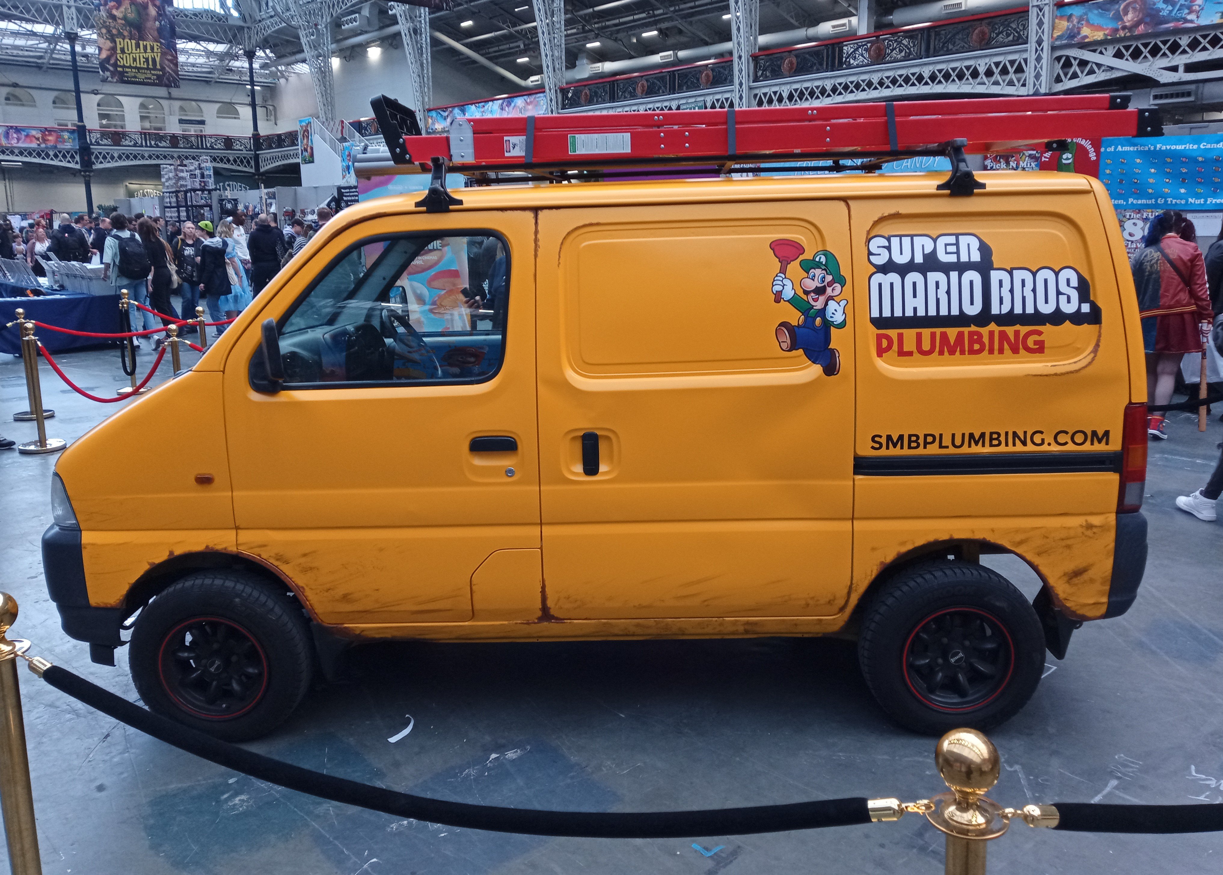 File:TSMBM LFCC SMB Plumbing Van 2.jpg - Super Mario Wiki, the Mario ...