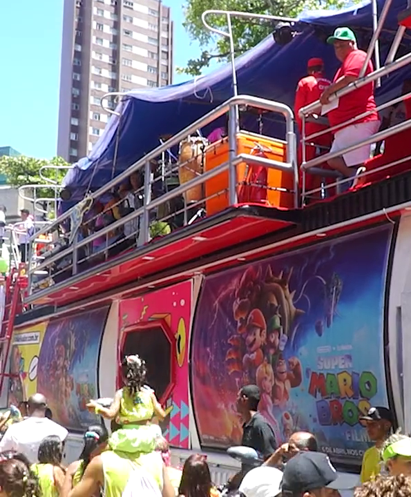 File:TSMBM Salvador, Brazil Carnival.png - Super Mario Wiki, the Mario ...
